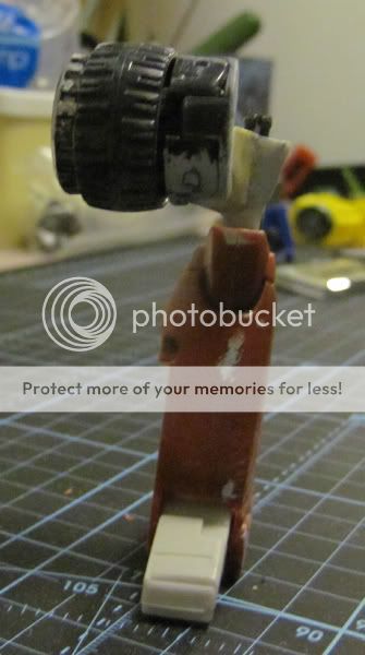 Heavy/Scratch: - TFA Perceptor | TFW2005 - The 2005 Boards